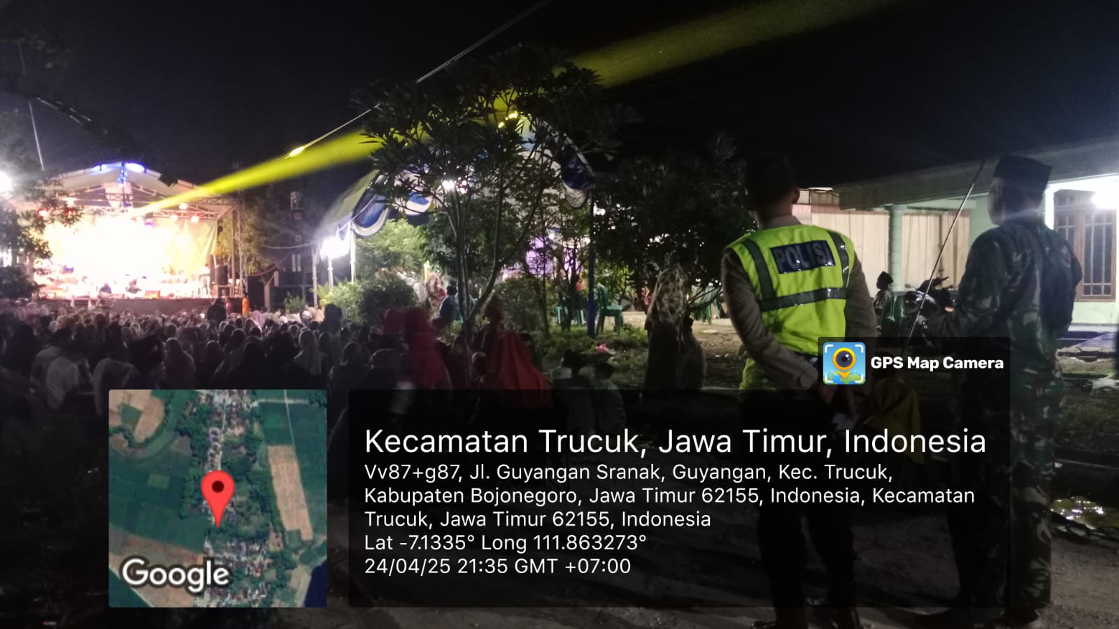 Sinergitas Polsek Trucuk Berikan Rasa Aman Kegiatan Pengajian dan Sholawat - Tribratanews Polres ...